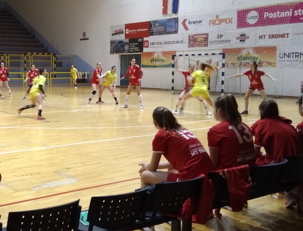 Rutinska pobjeda rukometašica Izviđač Central osiguranje - izvidjac